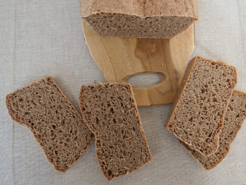 Chleb graham na drożdżach - Małgorzata Rusek - dietetyk z pasją